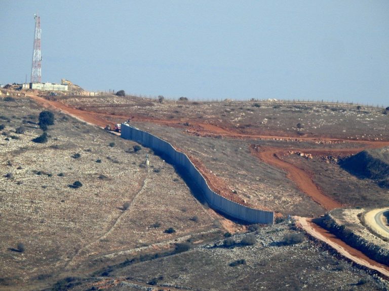 BREAKING: Israel has Begun Constructing a Massive Wall Structure in ...