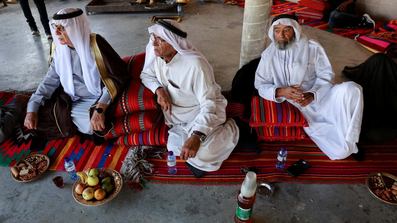 Israel Land Authority Cracks Down on Bedouin Negev Land Encroachment ...